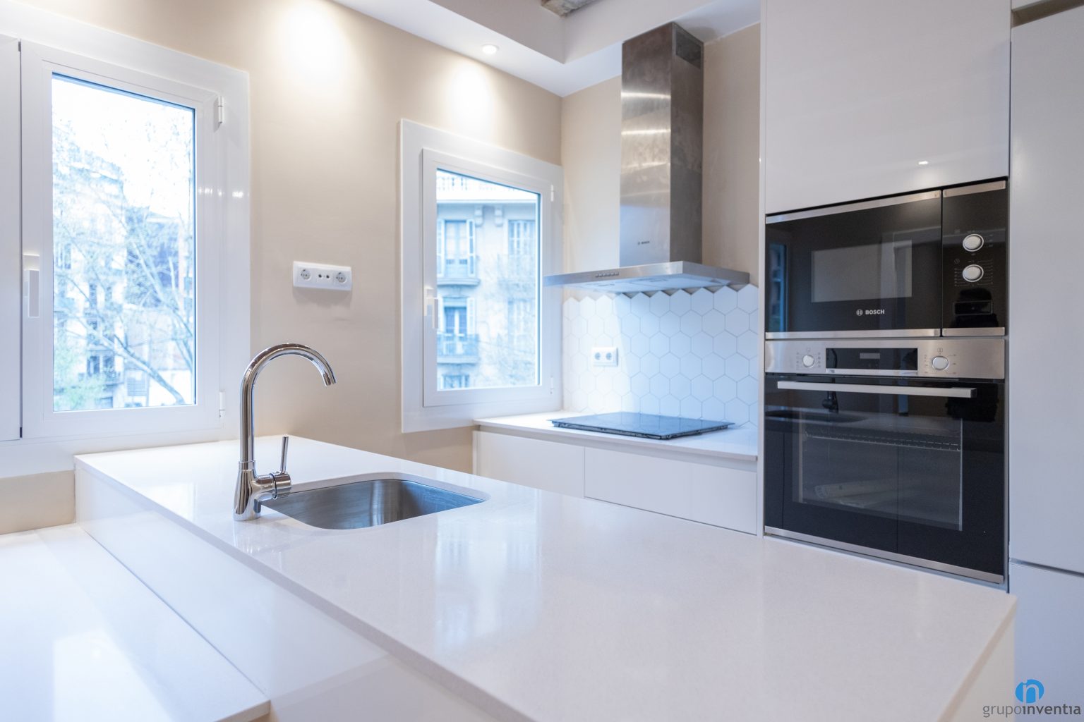 Types of extractor hoods