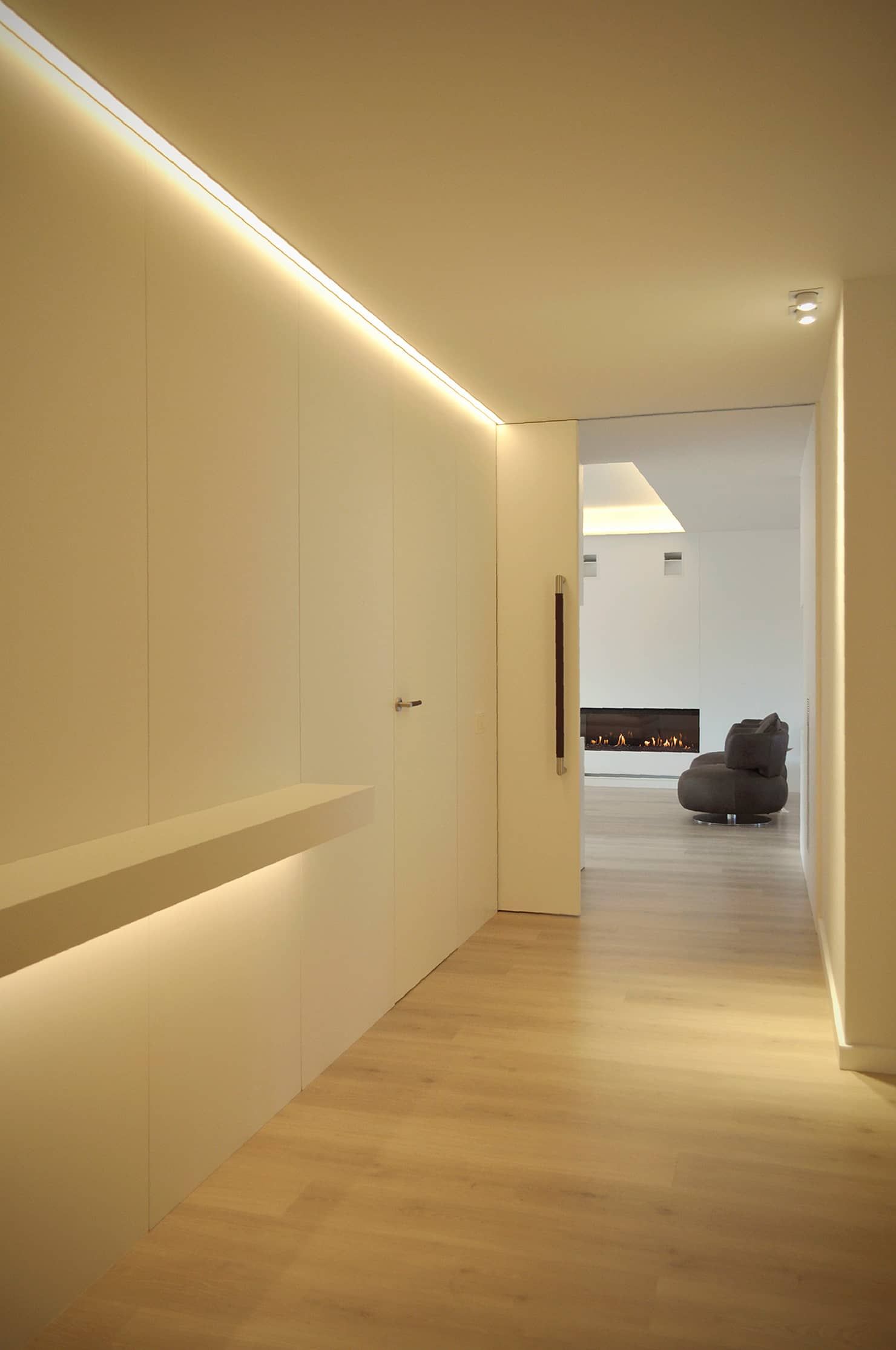 6 ideas para decorar con tiras de luces LED